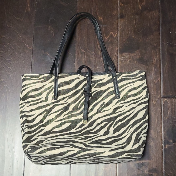 Danielle Nicole | Bags | Danielle Nicole Tiger Print Tote | Poshmark